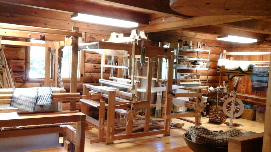 weaving studio | SHUTTLE WORKS STUDIO